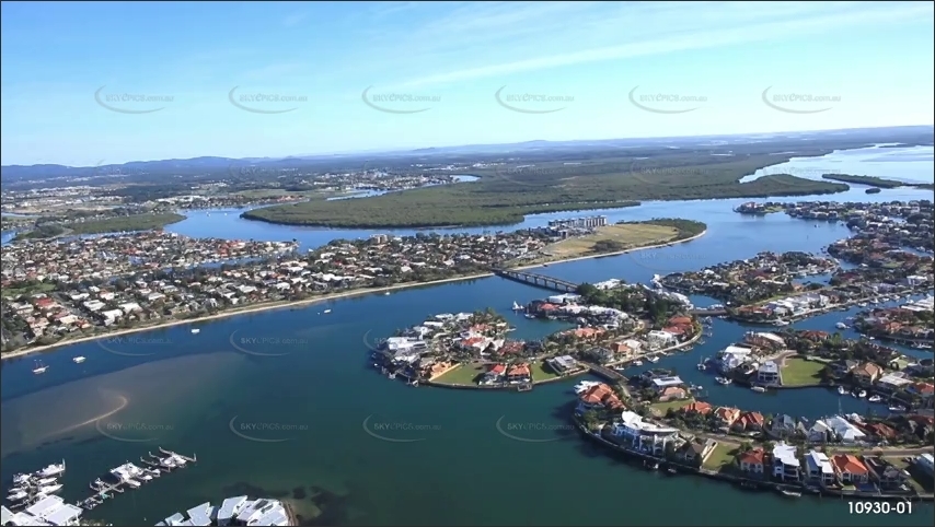 Aerial Video of Sovereign Island - Paradise Point QLD Aerial Photography