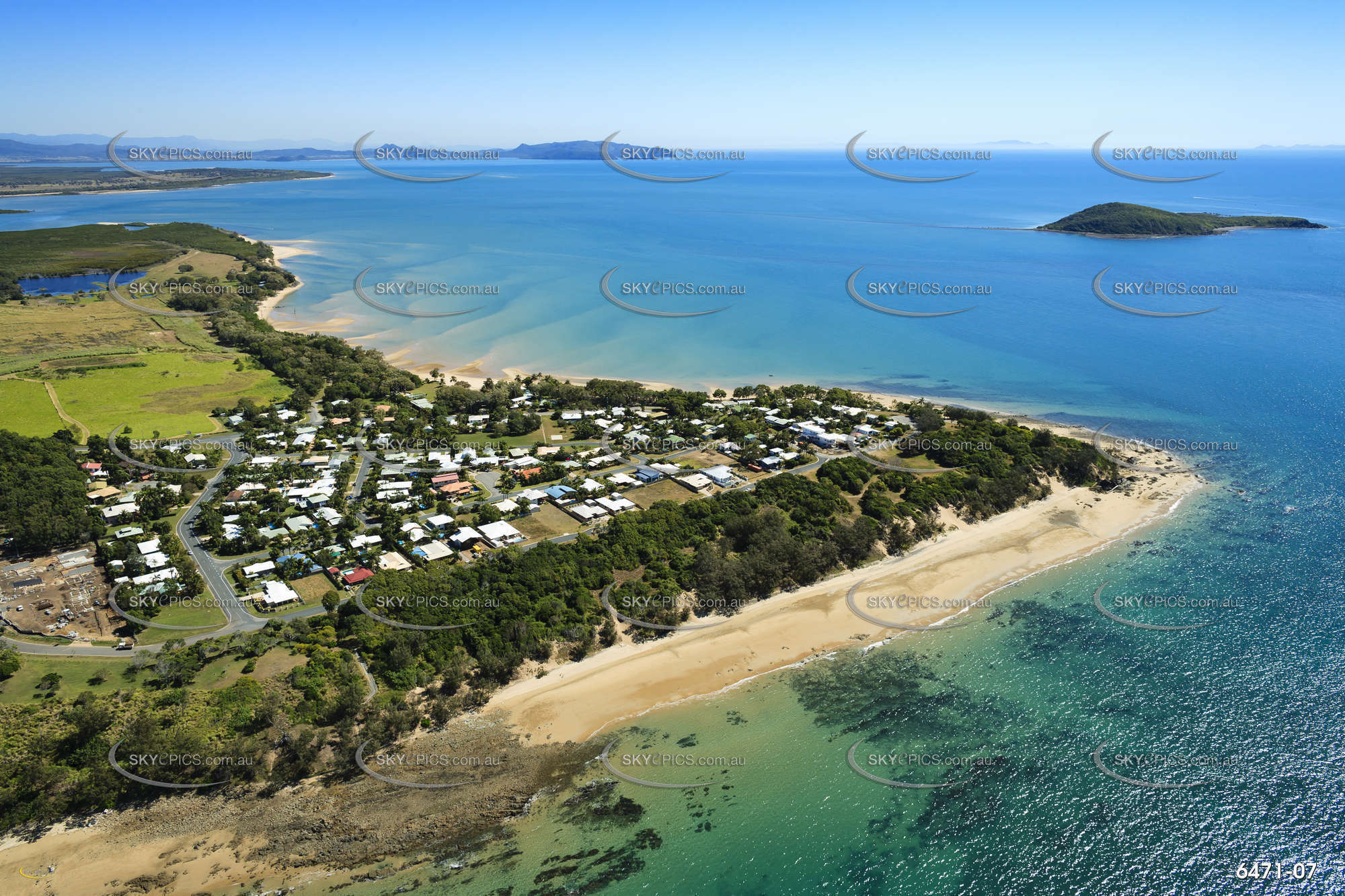 Aerial Photo Shoal Point QLD Aerial Photography Aerial Photo Shoal Point QLD Aerial Photography